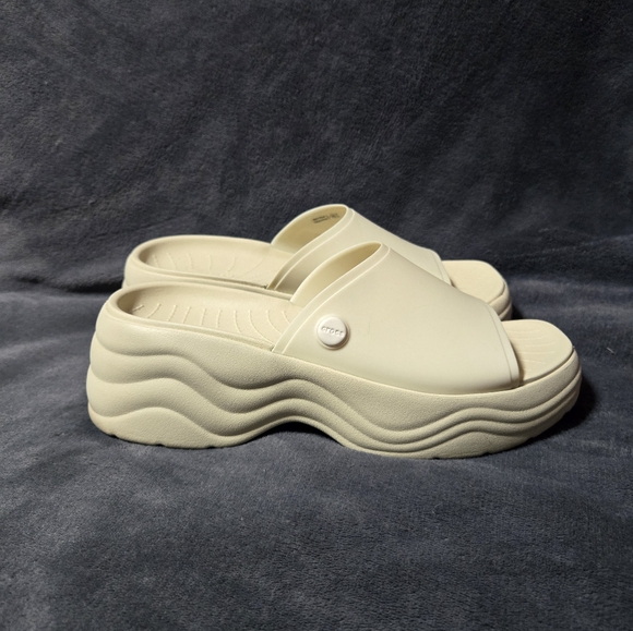 CROCS | Shoes | Crocs Womens Platform Sandals Skyline Slides Platform ...